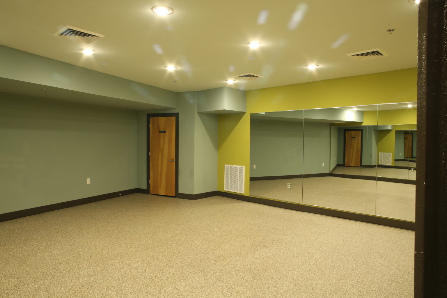 Features | Winston Factory Lofts